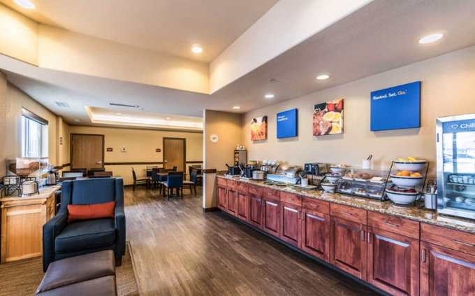 Comfort Inn - EVstudio