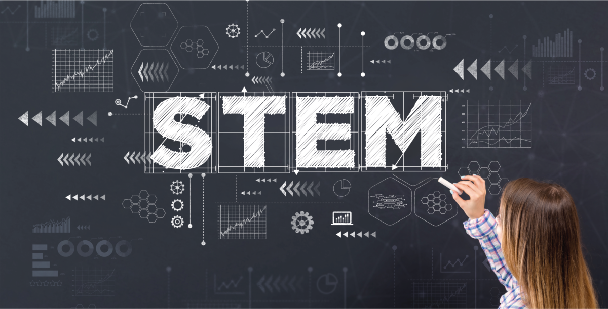 Encouraging Girls to Pursue STEM - EVstudio